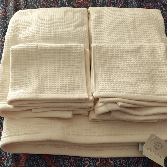 Noble Excellence | Bath | Brand New Beautiful Waffle Terry Cloth Set ...